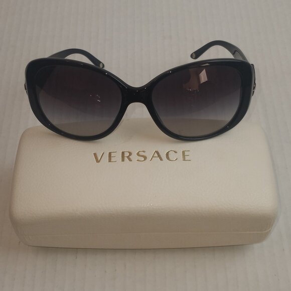Versace | Accessories | Versace Medusa Black Sunglasses Mod 422 Gb18g ...